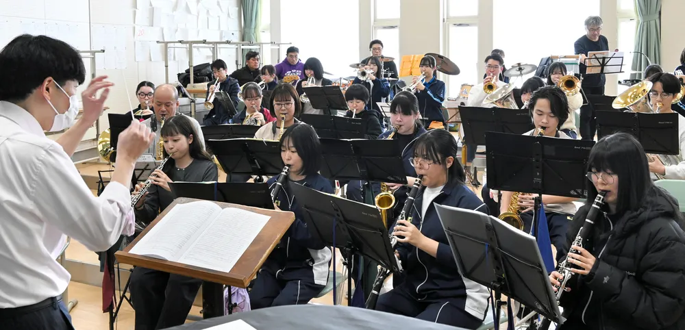 宇宙や星空…美瑛で壮大な音楽劇に 27日上演、町民ら100人参加「いい舞台に」：北海道新聞デジタル